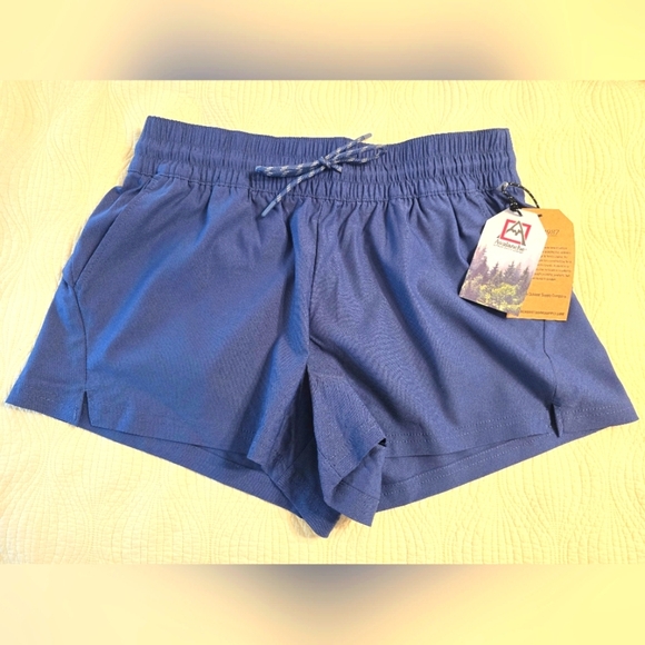 Avalanche | Shorts | Nwt Avalanche Outdoor Supply Company Ladies ...